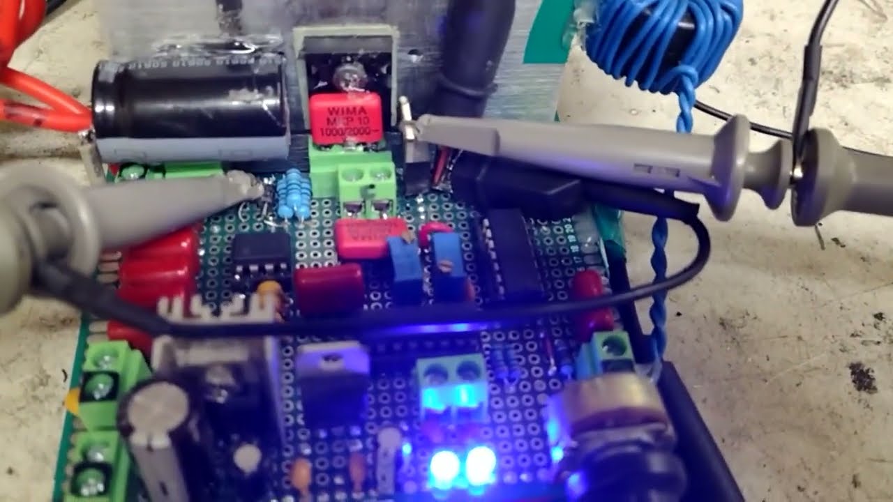 3mhz PLL SSTC Various Music - YouTube