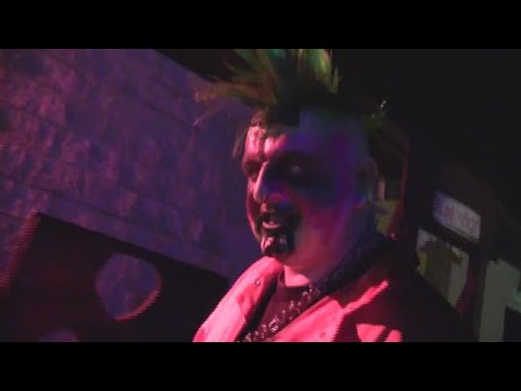 Bloodview Haunted House: Inside the 2019 scares - YouTube