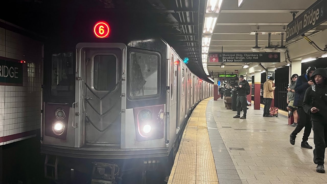 RARE: Riding a R142A Diamond 6 train through City Hall loop - YouTube