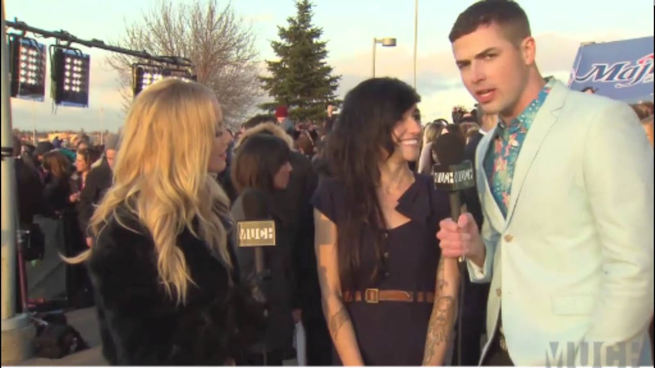 Lights Interview Junos 2012 (MuchMusic) Part 1 - YouTube