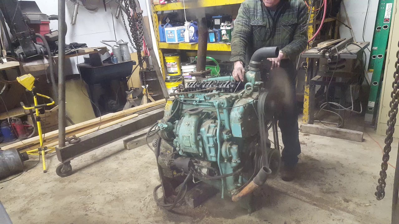 Detroit 3-71 Deisel Start after 10 years in storage. - YouTube