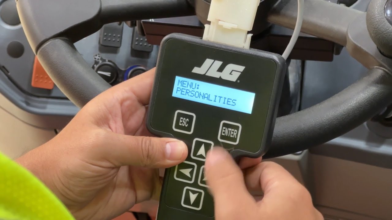 AG925 Adjust Machine Personalities using the JLG Analyzer - YouTube