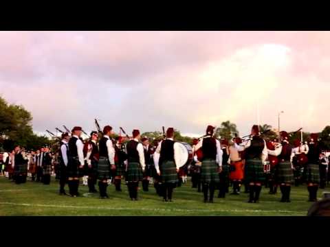 Keely Crocker - Amazing Grace, accompanied by 1 Med Pipe Band - YouTube