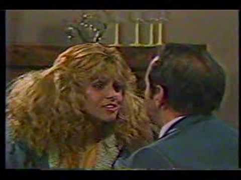 PEPETO LOPEZ - FUENTE DE SODA "PAPA Y PAPA" - YouTube