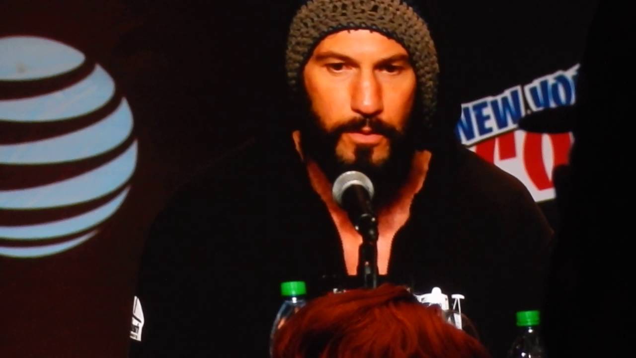 The Punisher panel Full (Jon Bernthal @ NYCC 2016) - YouTube