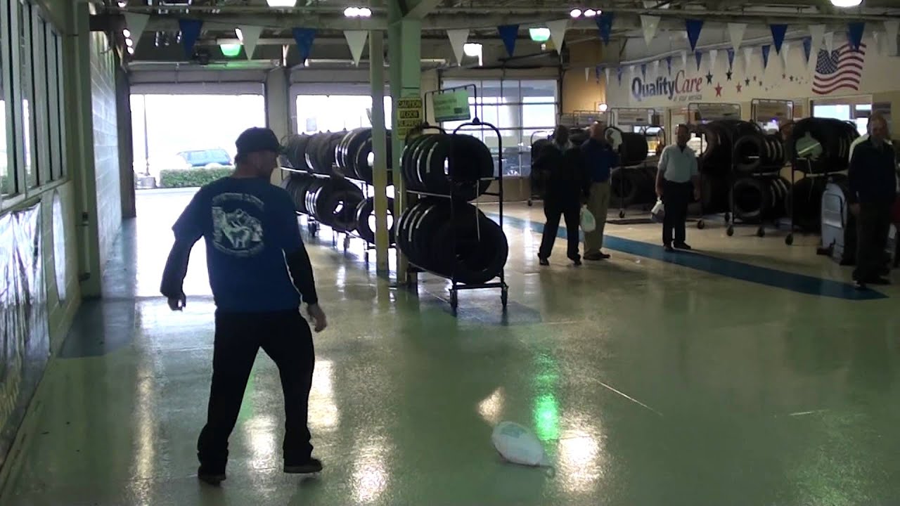 LANCE CUNNINGHAM FORD ANNUAL TURKEY TOSS!! Thanks Lance - YouTube