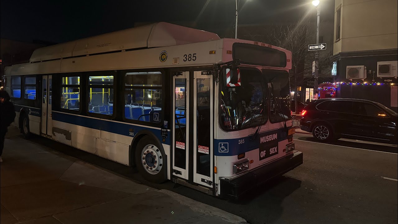MTA 2011 C40LF #385 Startup - YouTube