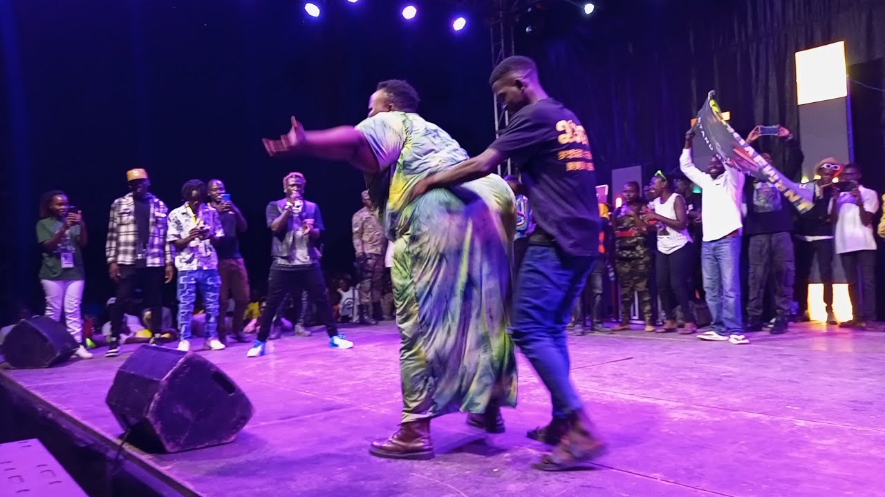 Singer Gravity omutuju's Okwepicha with his dancer entertains crowd ...