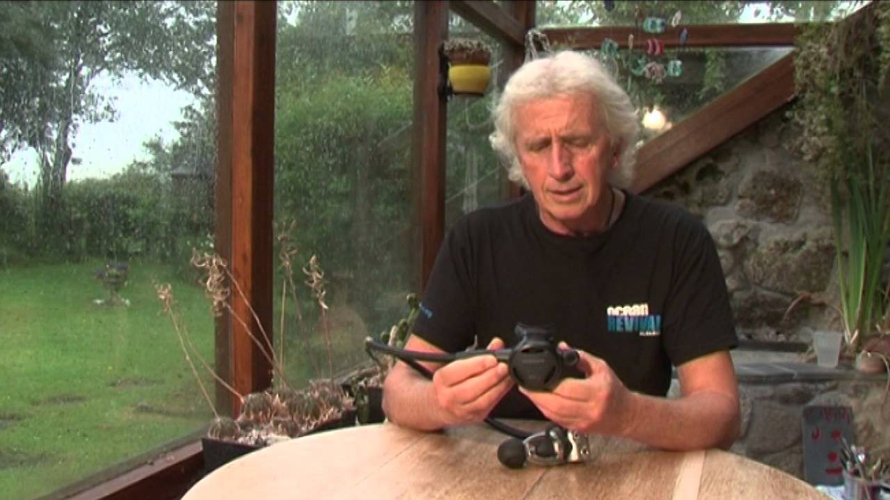 Oceanic GT3 CDX5 Regulator Review - YouTube