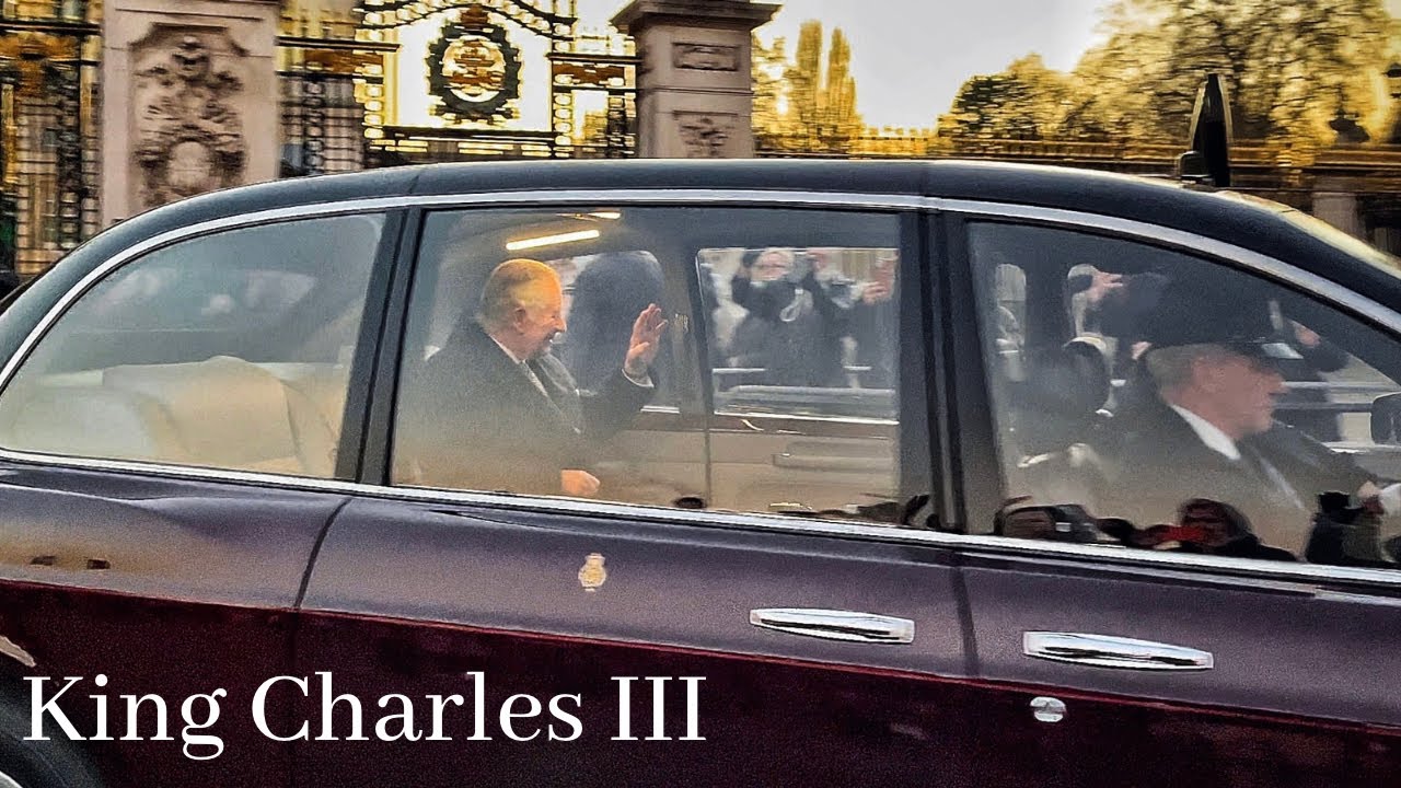 King Charles POWERFUL Armed Police Motorcade! - YouTube