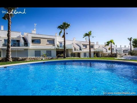 Nye Leiligheter med privat hage eller solarium i Vistabella Golf.  ID: 16580