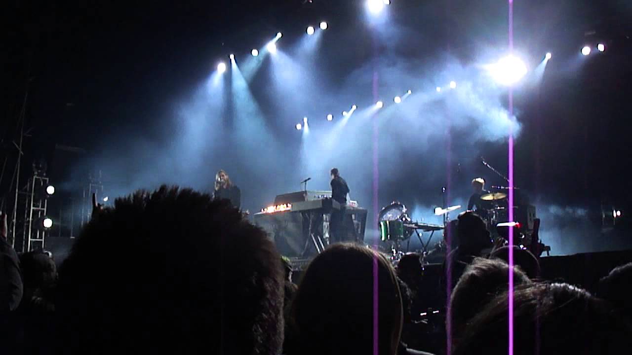 The Wave - Miike Snow Live in Bogotá ( Colombia ) - YouTube
