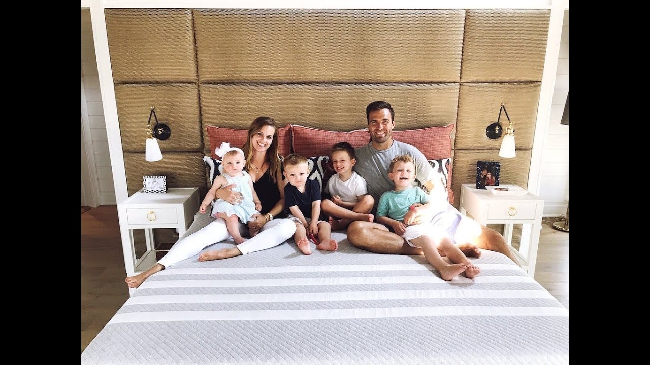 Joe Flacco and his wife and children - YouTube