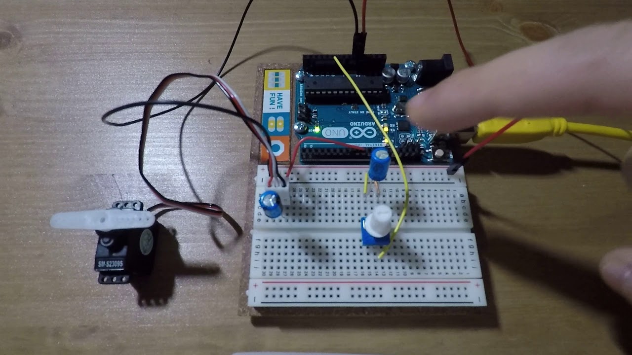 Servo Motor in Action! - YouTube