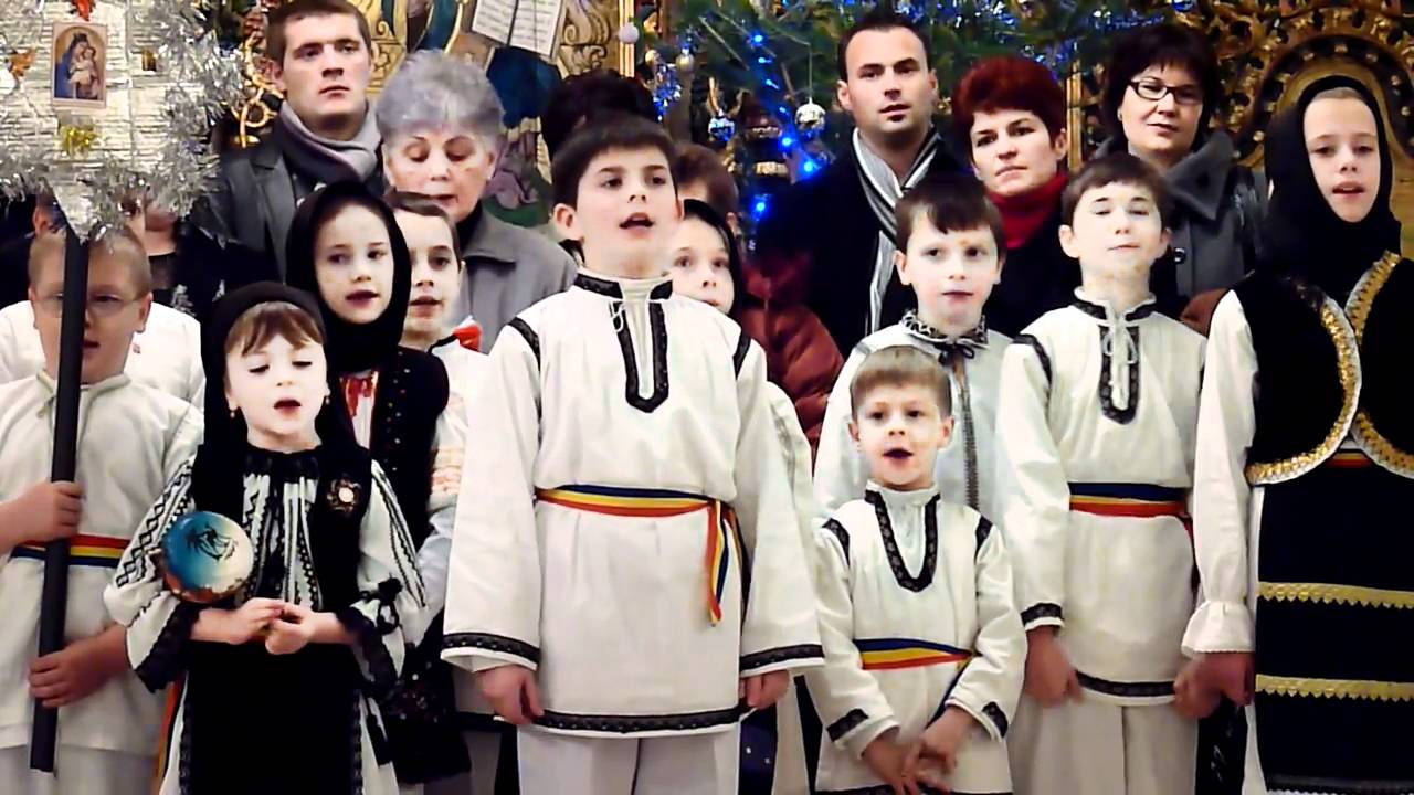 Colindători copii Iernut - YouTube
