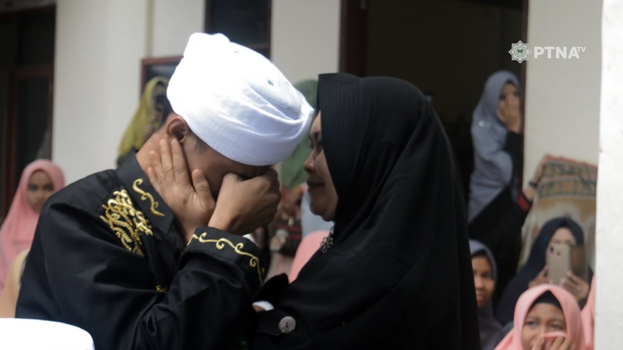 Aku Ingin Jadi Hafiz Qur'an - Haflah 30 Juz Ponpes Nurul Azmi (M ...