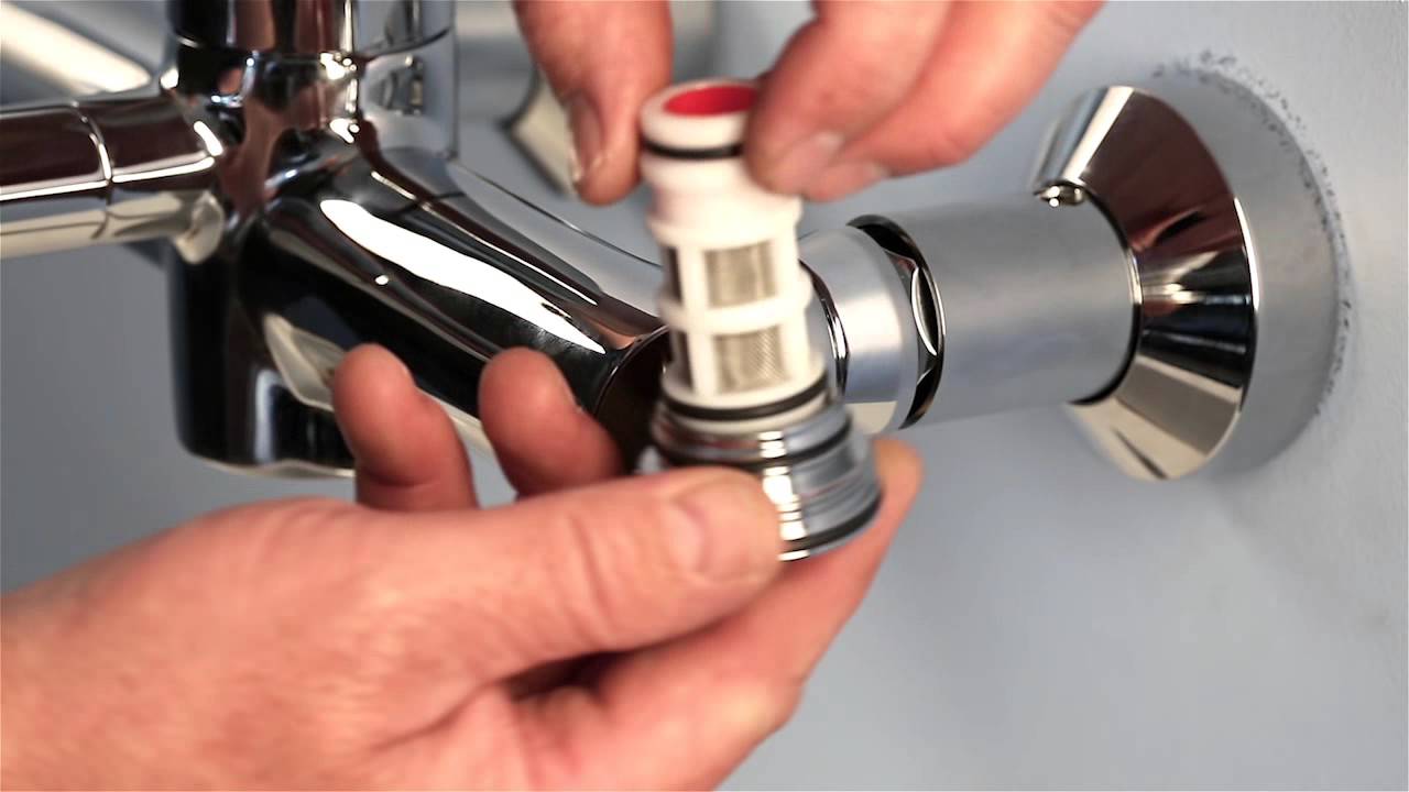 Armitage Shanks Markwik 21 Flow Regulators - YouTube