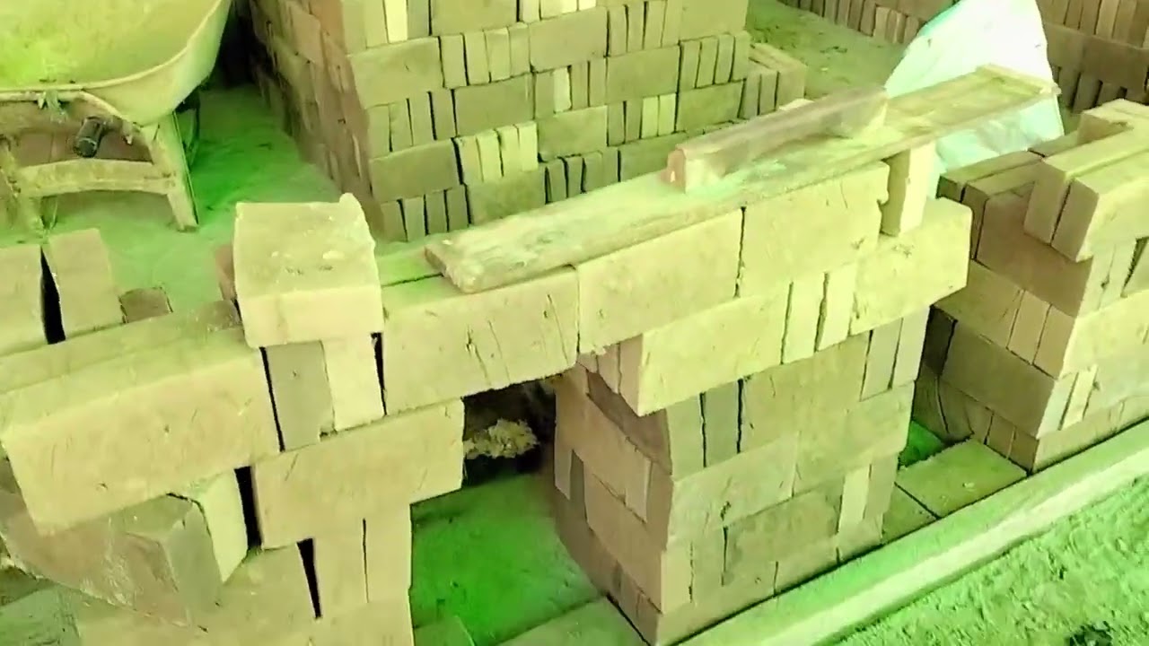Proses Susun / Atur Bata Merah Untuk dilakukan Pembakaran - YouTube