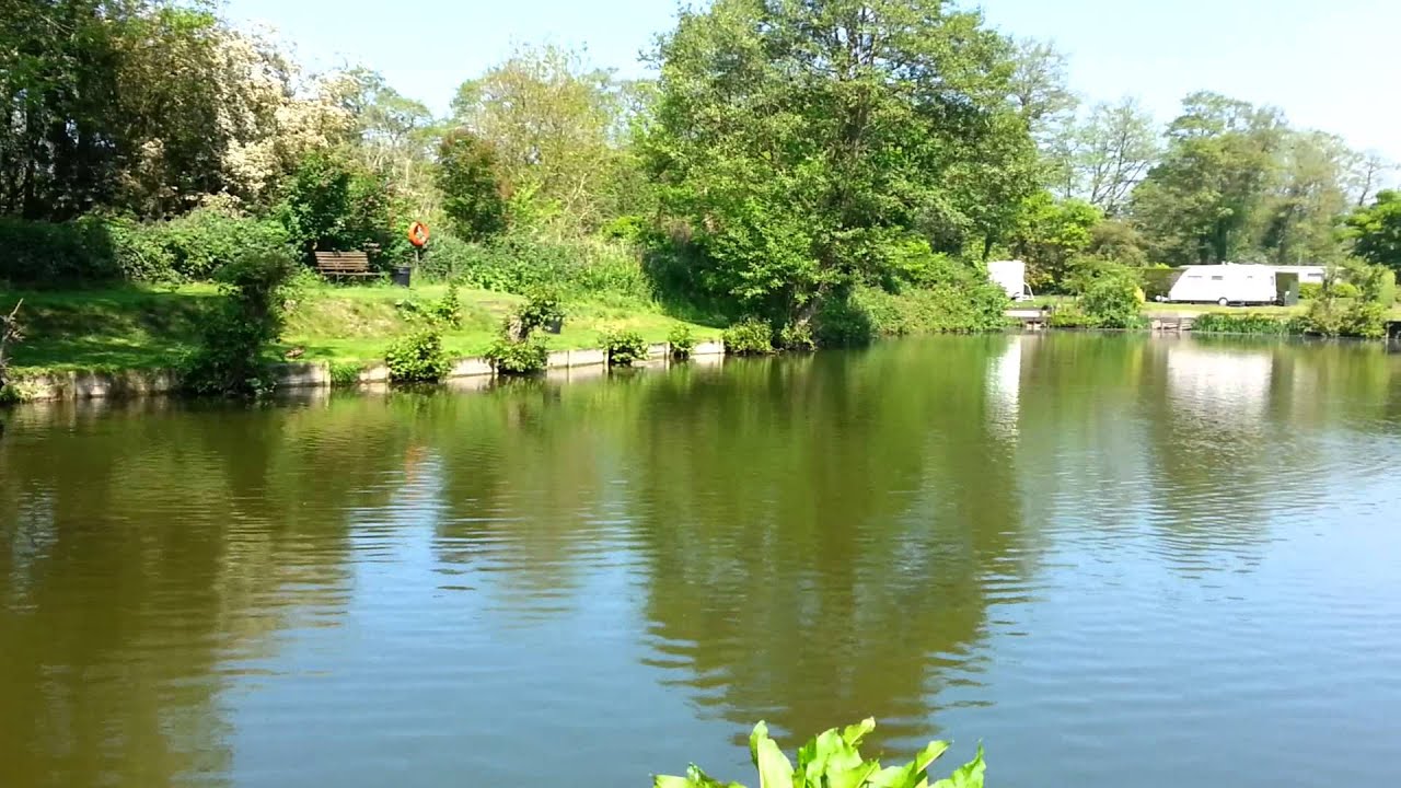 Little Lakeland Caravan Park - Great Place - YouTube