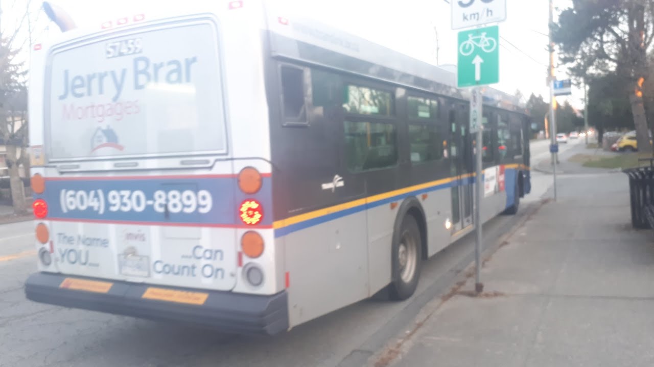 Translink 2006 NFI D40LFR S7459 on the 326 Guildford #ScreamingLFR ...