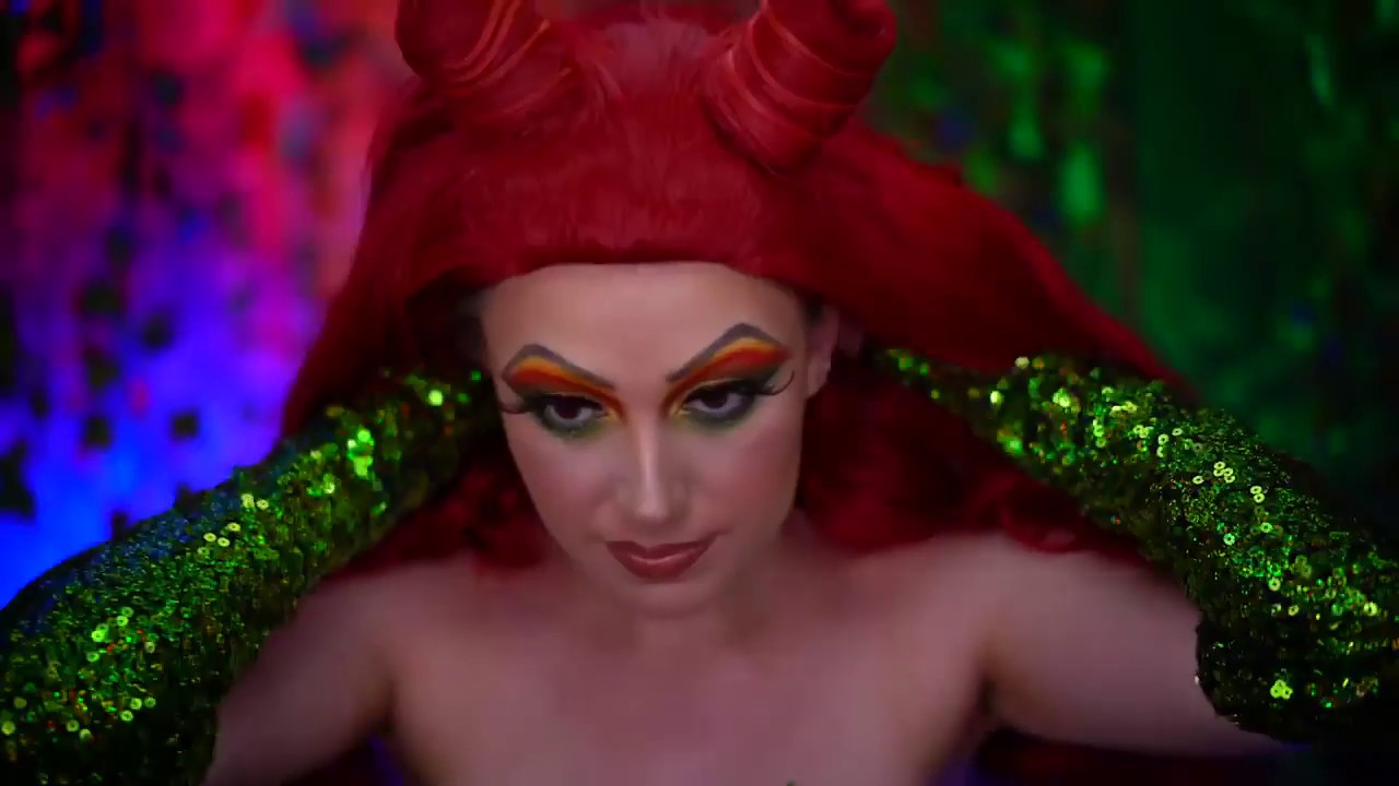 Poison IVY | Batman & Robin | Halloween Makeup Tutorial - YouTube