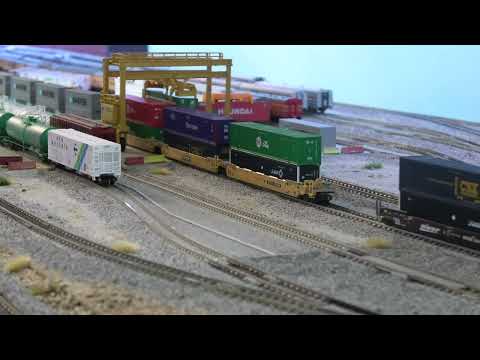 N scale Kato container train Union Pacific (New container yard) - YouTube