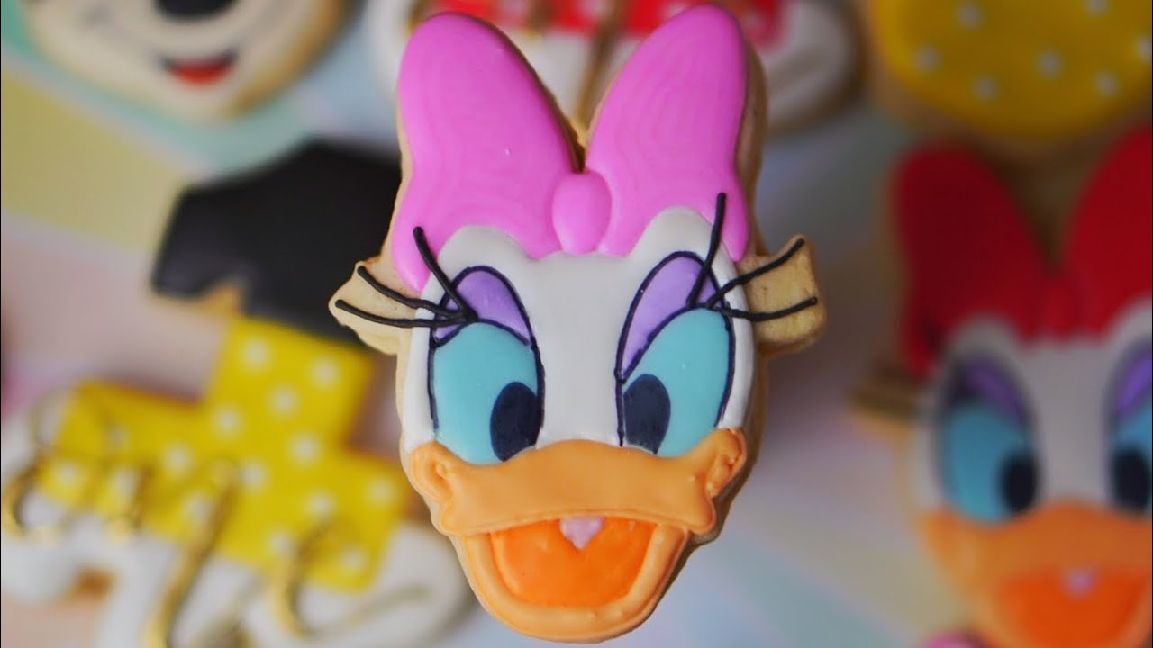 Daisy Duck Cookies!!! - YouTube