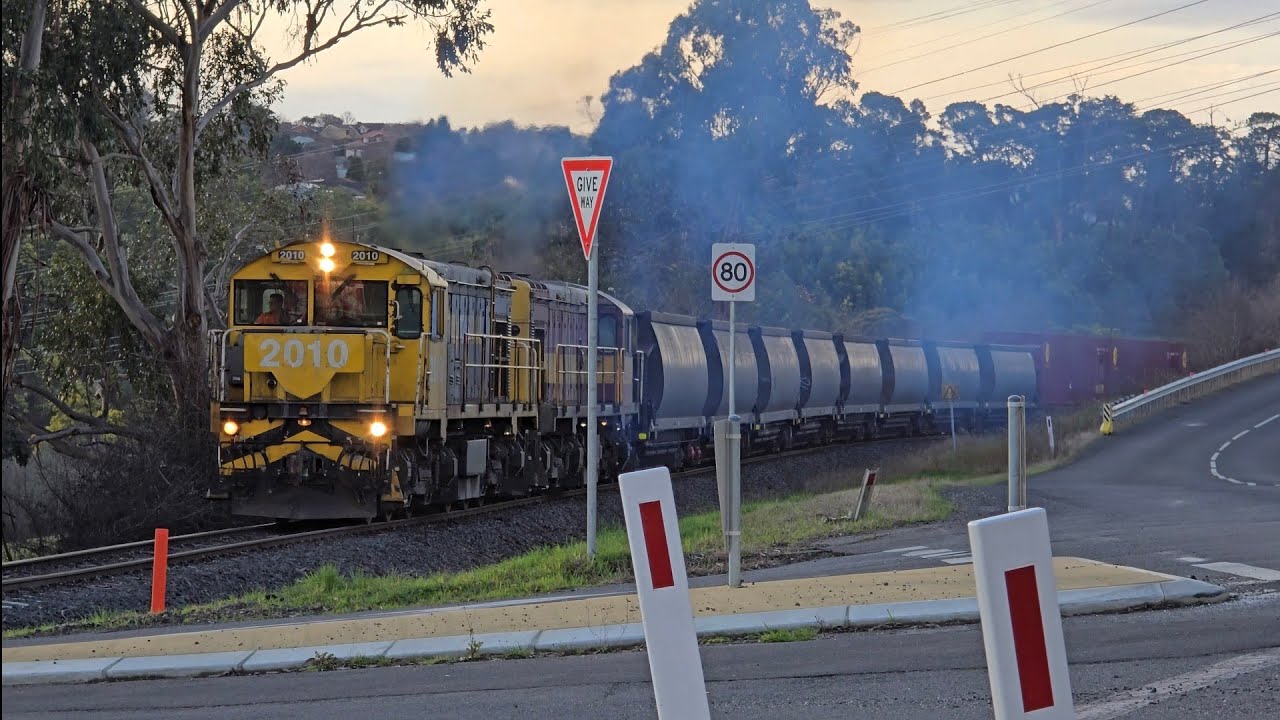 TasRail 2010 2009 #55 train crossing Opossum Road - YouTube