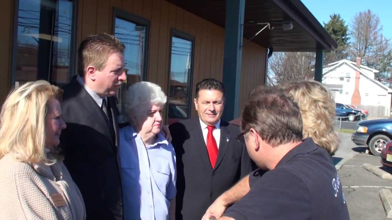Bob Morgan Entertainment Grand Opening! - YouTube