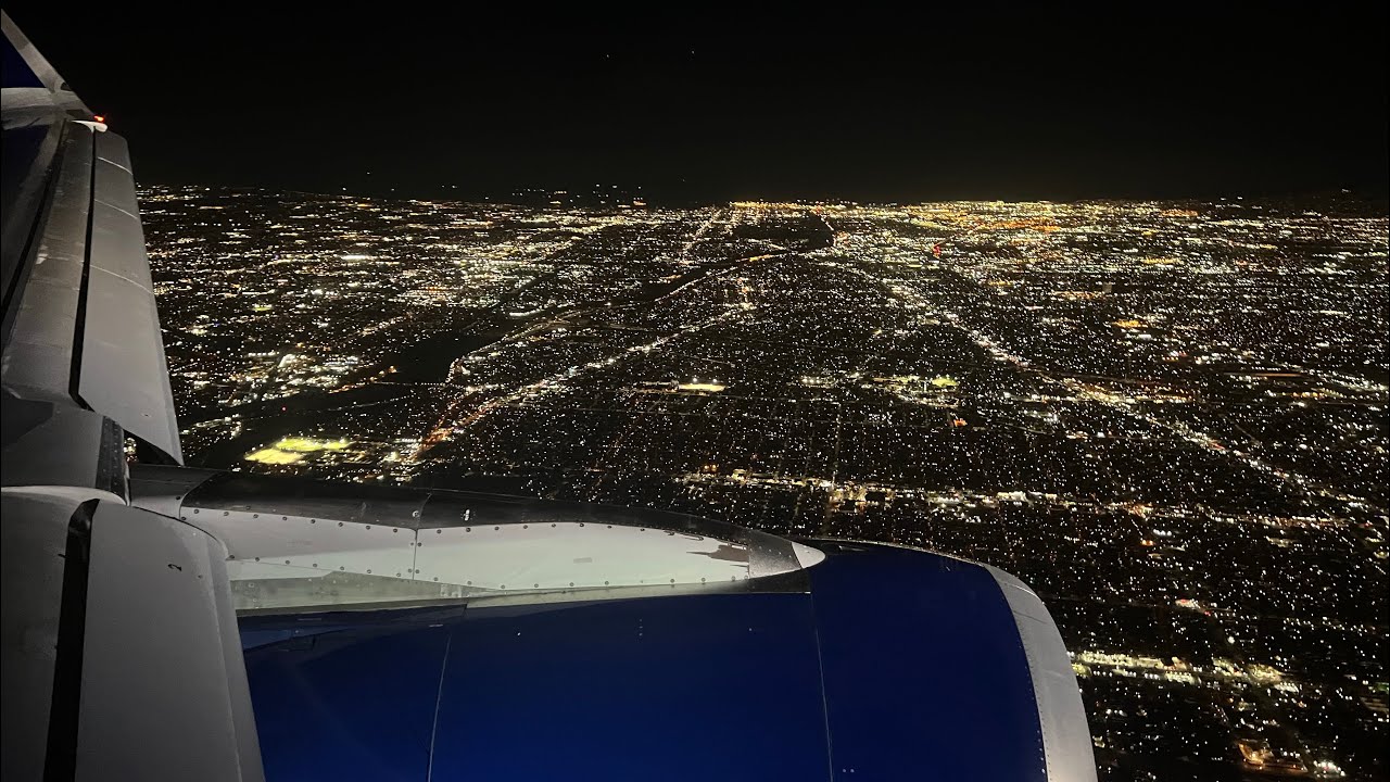 Spectacular Night View! Delta A321 Night Landing at LAX - YouTube