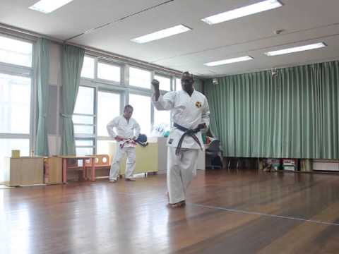 Brian Hobson Studio visit to Shorinkai Okinawa-3 - YouTube