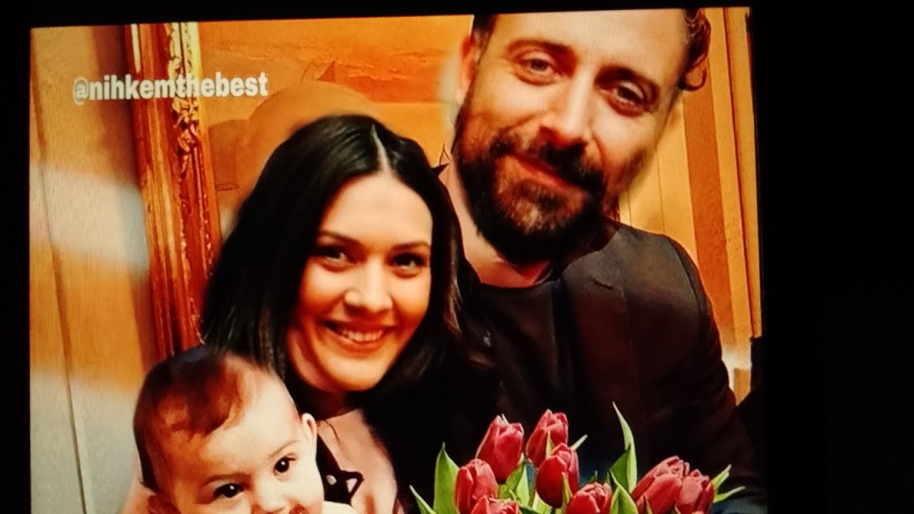 Bergüzar Korel ️ Halit Ergenc -Family 💞🤗 - YouTube