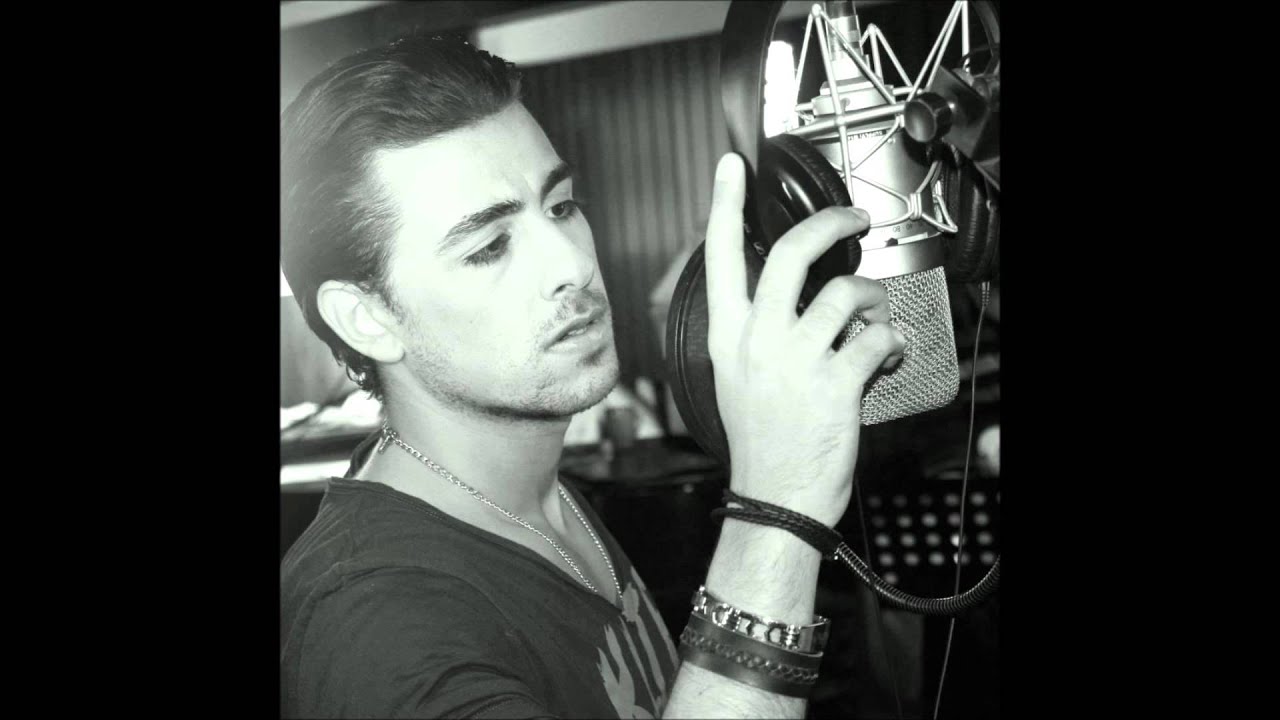Anwar Nour- 3am Betkhayalha 2013 / أنور نور - عم بتخيلها - YouTube