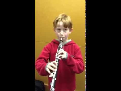 My first attempt at playing the Oboe... on a Howarth Junior! - YouTube