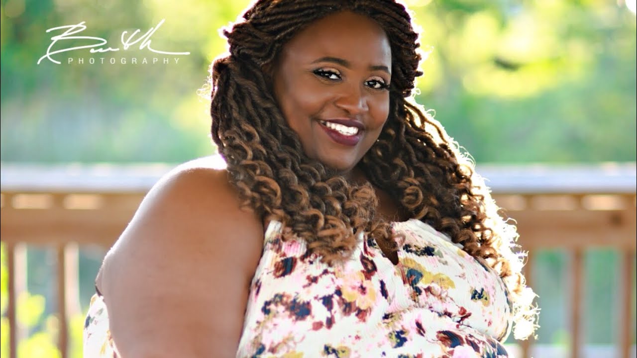 Behind the scenes| Shooting with a Plus Size Model - YouTube