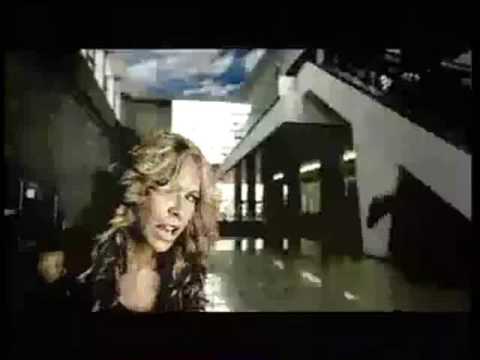 Aylin Mujica - CHIQUI (music video)