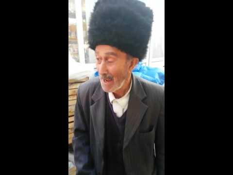 Bazarda nənə baba müğənni