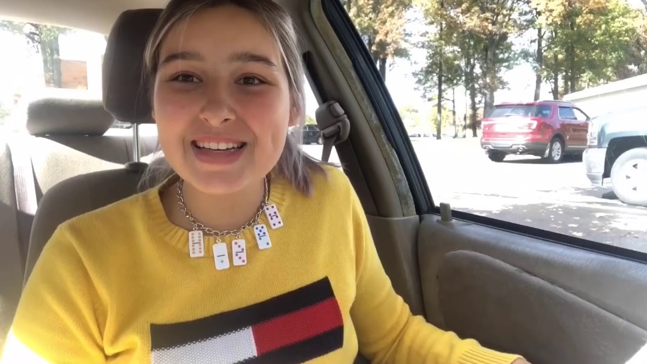 Caroline Ricke being rich and perfect for 3 minutes straight - YouTube