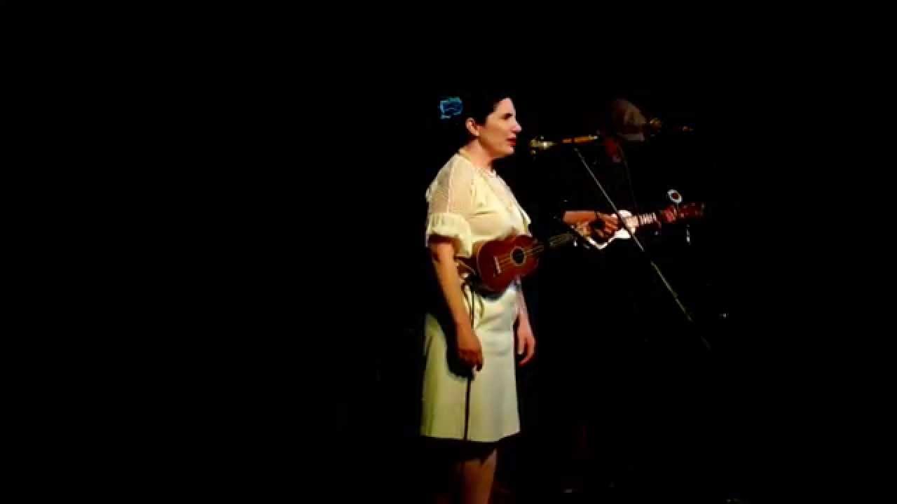 Ruby & Smith 'Green Rocky Road' (ukulele version) - YouTube