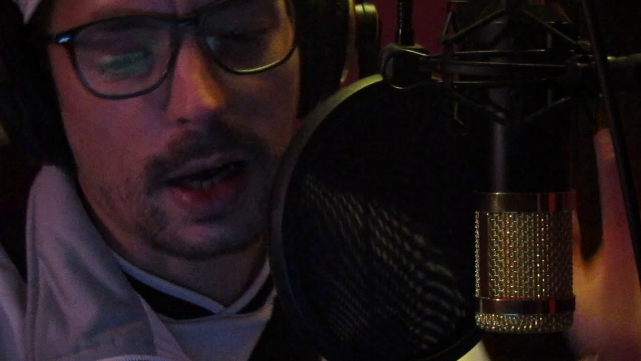 El Mensajero - yo tengo el mando - YouTube