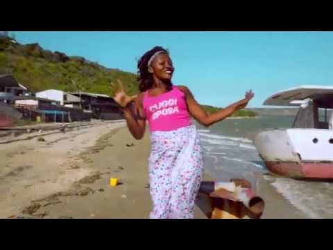 Sister Nadia & Kleyde e zona em calhem - YouTube