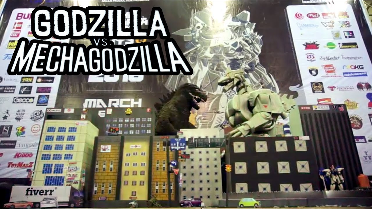 Zerocos feat. NineTales - Godzilla VS Mechagodzilla Cosplay Show ...