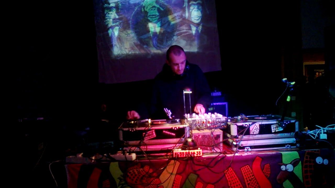 Manu Kebab Live Dj&Visuals @Dude (20131109) - YouTube