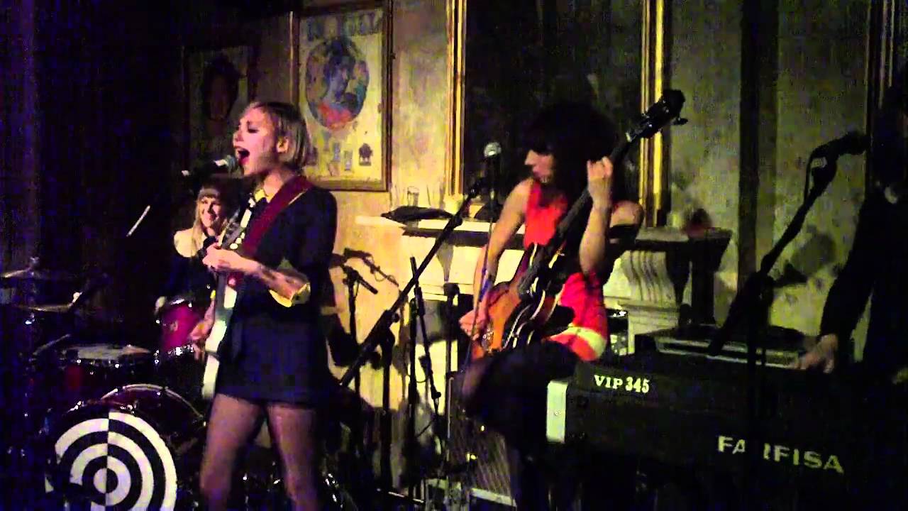 The Like - "Release Me" @ The Old Queen's Head on 2010-09-16 - YouTube