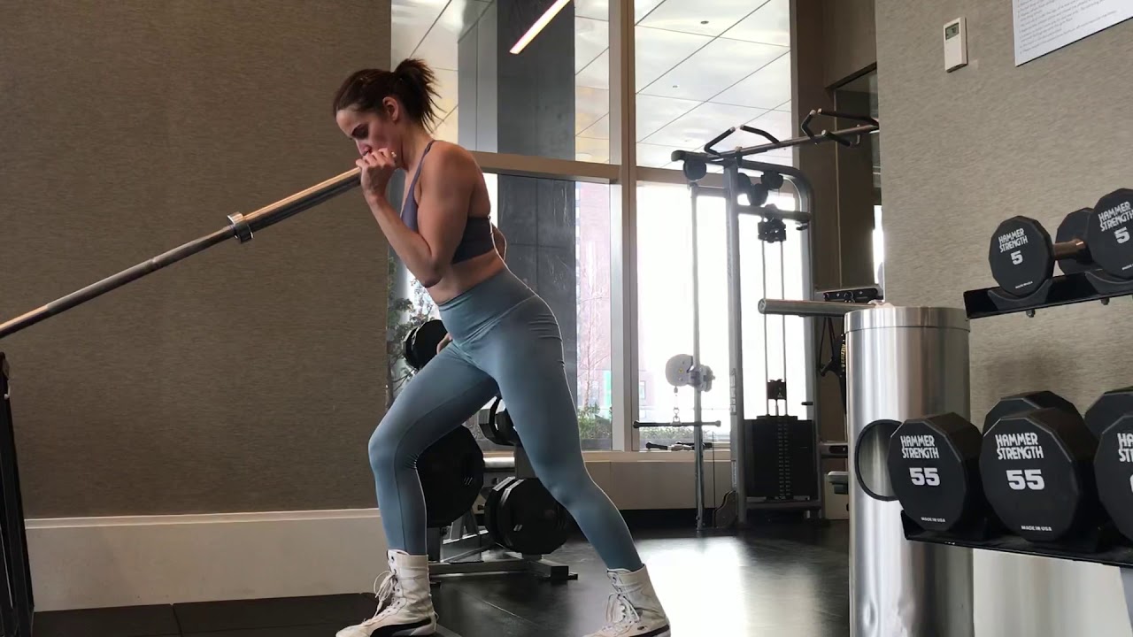 Single Arm Split Stance Landmine Press - YouTube