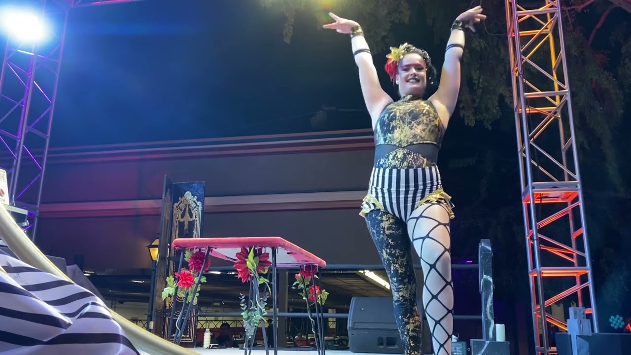 Contortion Act for Great America Haunted Halloween Show - YouTube