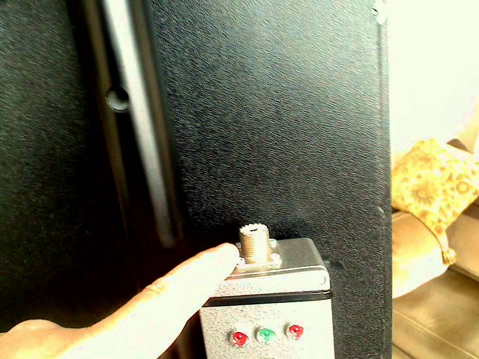 SGC PORTABLE SG320 WITH SG303 WHIP HAM RADIO / P - YouTube