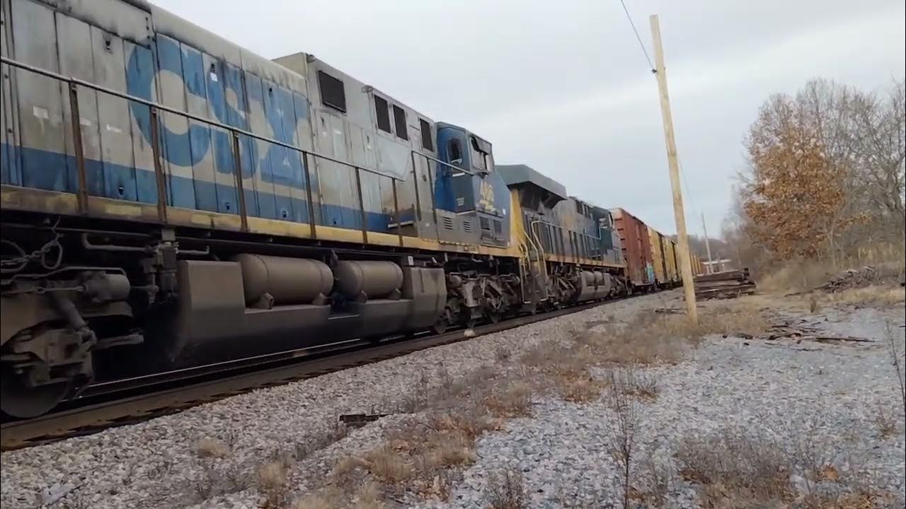 11/15/22CSX M427 approaches Cross road crossing having brake issues in Bradford mass. - YouTube