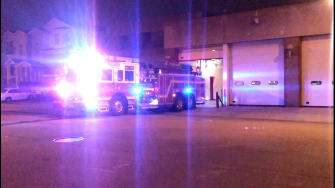 Elizabeth Fire Department NEW Engine 5 responding 8-20-14 - YouTube