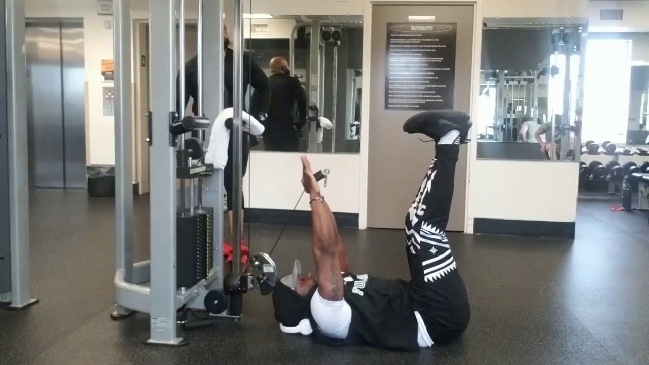 Cable Toe Touches - YouTube